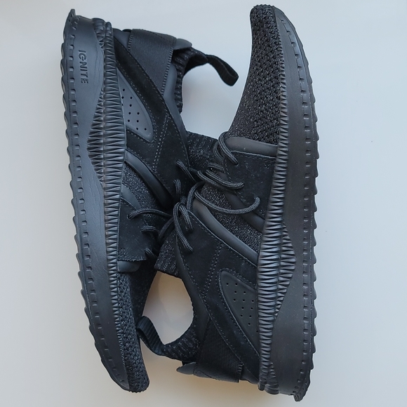 Puma | Shoes | Puma Mens Tsugi Blaze Evoknit Sneaker Size 5 | Poshmark